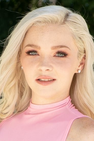 Kay Carter's Instagram, Twitter & Facebook on IDCrawl