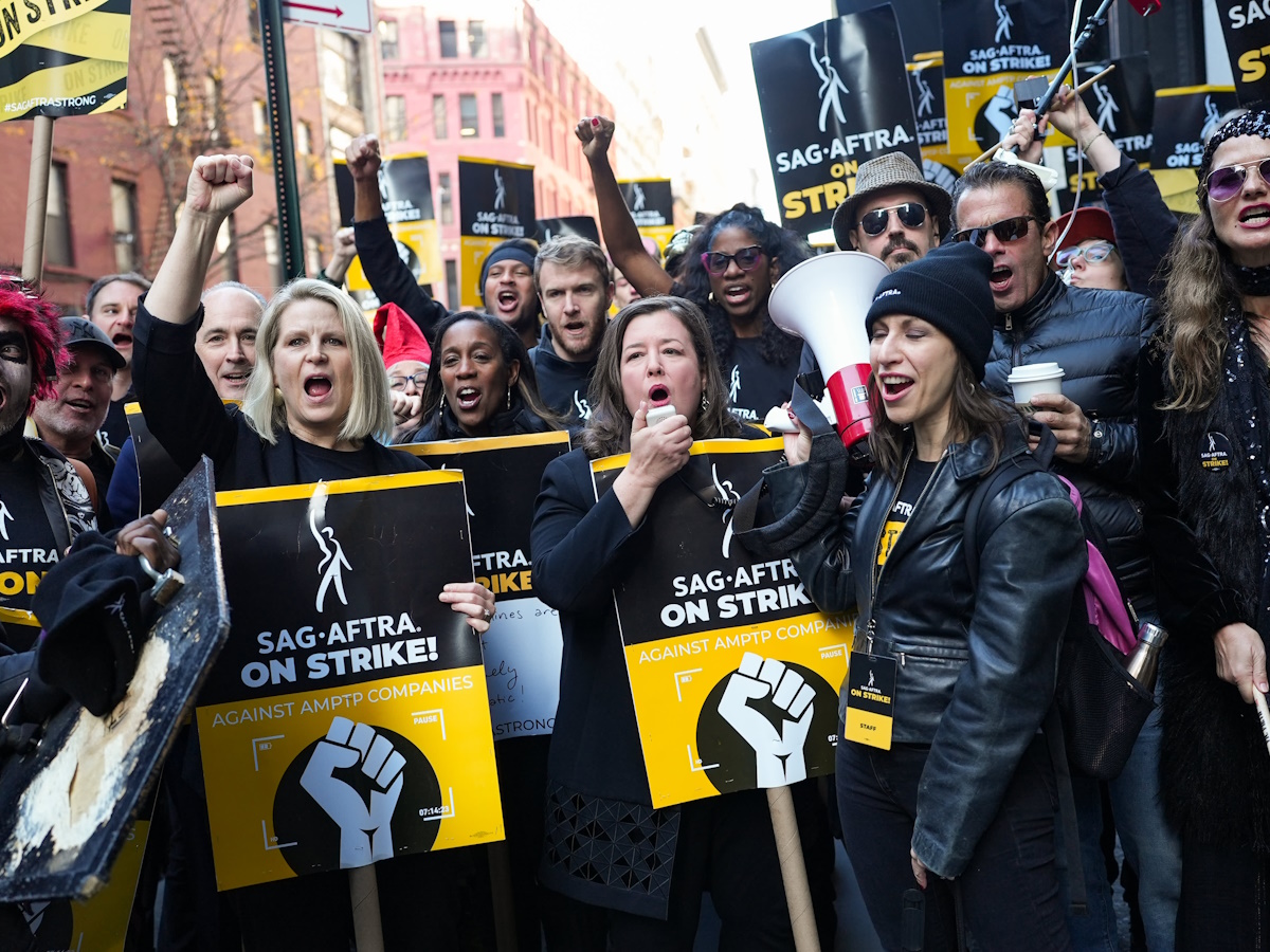 SAG AFTRA Strikes Deal A With The Studios