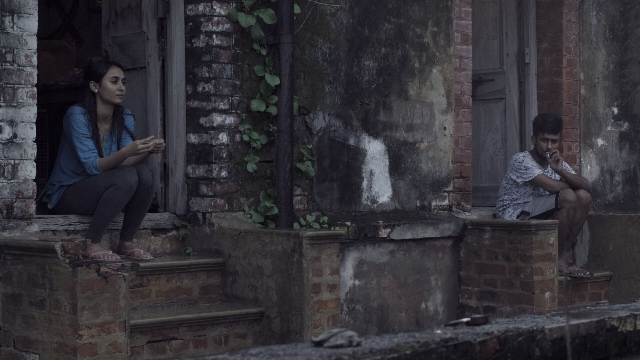 Pokhar Ke Dunu Paar Hindi Movie Streaming Online Watch on Mubi