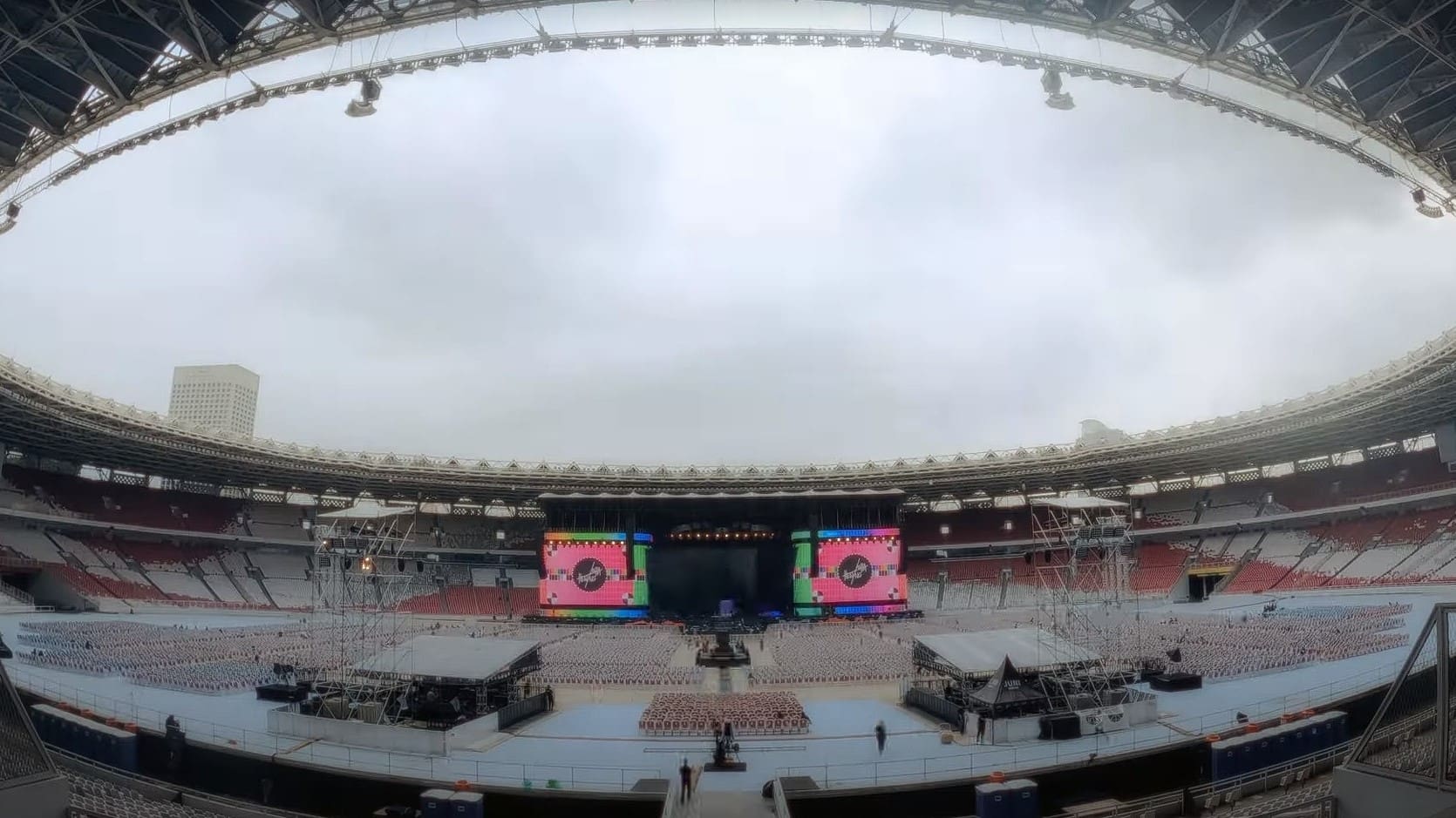 Harta Tahta Raisa Indonesian Movie Streaming Online Watch on Netflix